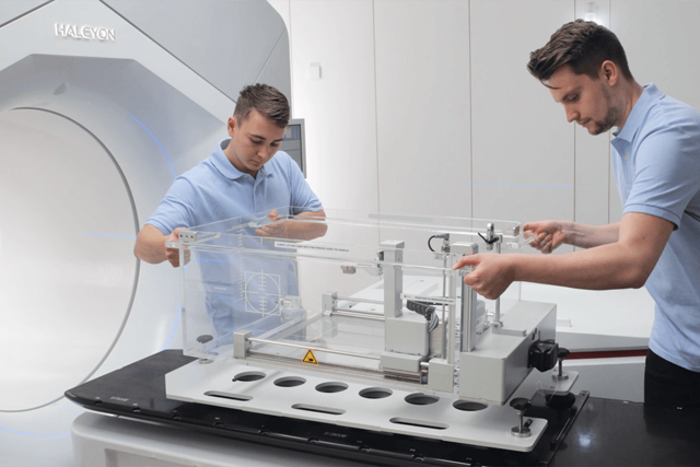 THALES 3D SCANNER motorized water phantom compatible for use with ...